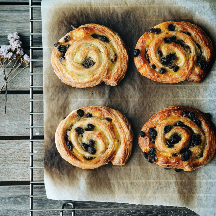 Raisin Swirls (4 pieces) – Melvados Malaysia